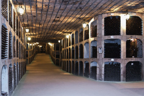 10 Of The World’s Largest Wine Collections | VinePair