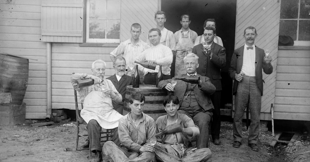 12 Incredible Images Of Alcohol In American History | VinePair