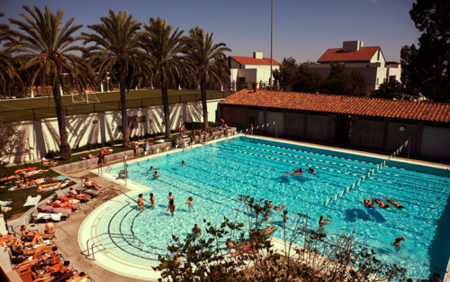 9 Things You Drank If You Went To College In Southern California | VinePair