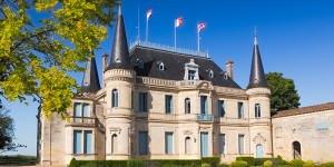 Bordeaux vs. Burgundy: The Difference Between France's Two Most Popular ...