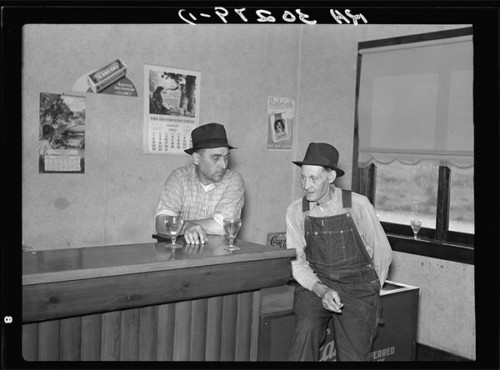 22 Photos Inside America's Rural Saloons Provide A Portrait Of ...