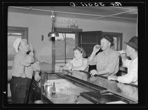 22 Photos Inside America's Rural Saloons Provide A Portrait Of ...
