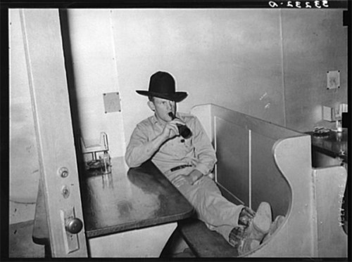 22 Photos Inside America's Rural Saloons Provide A Portrait Of ...