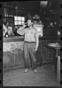 22 Photos Inside America's Rural Saloons Provide A Portrait Of ...