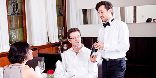 What Makes For Great Wine Service? A Master Sommelier's Perspective ...