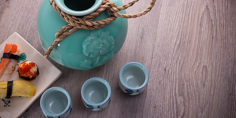 The Expert Guide To Pairing Sake With Japanese Food | VinePair