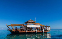 There’s A Bar In Fiji That Floats | VinePair