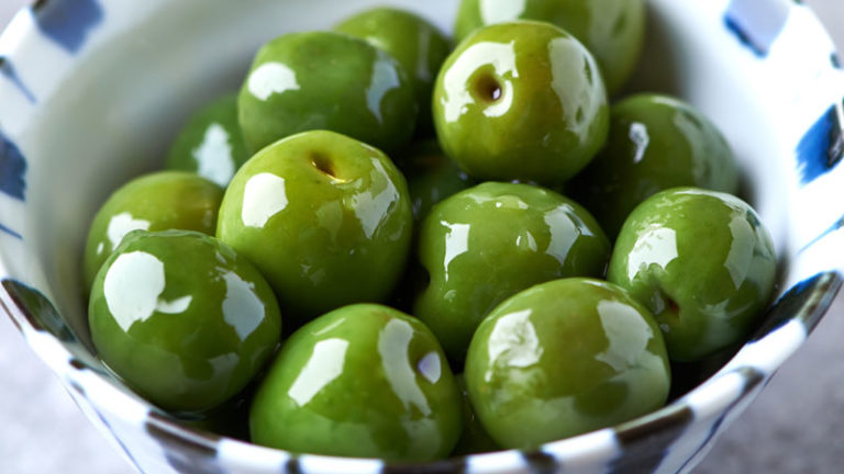A Field Guide to Olives, From Tree to Table to Toothpick | VinePair