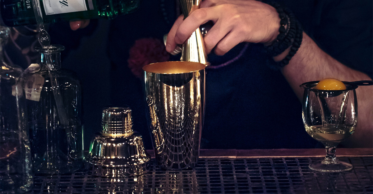 The Surprisingly Long History of the Term 'Mixologist' | VinePair