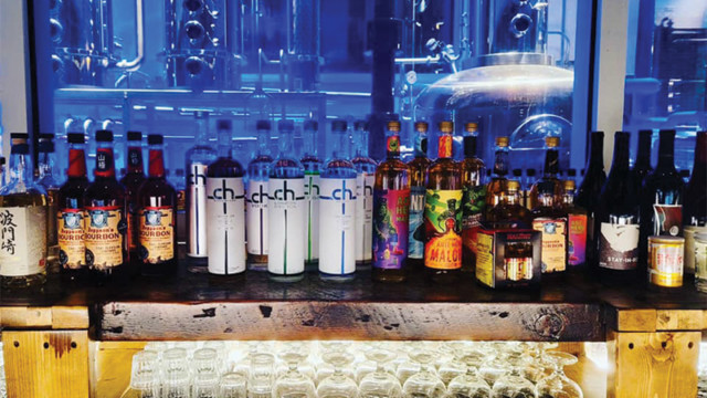 The Best Places to Drink in Chicago | VinePair