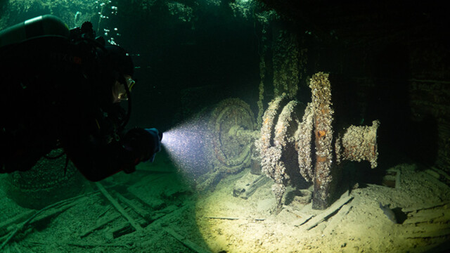 These Photos Show a Prohibition-Era Shipwreck Where Al Capone Once ...