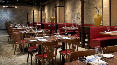 For Disney Insiders, the ‘Hidden Bars’ Are Where It’s At | VinePair