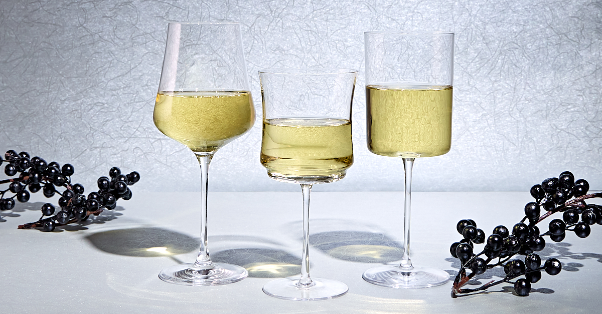 The 7 Best White Wines to Gift This Holiday (2023) | VinePair