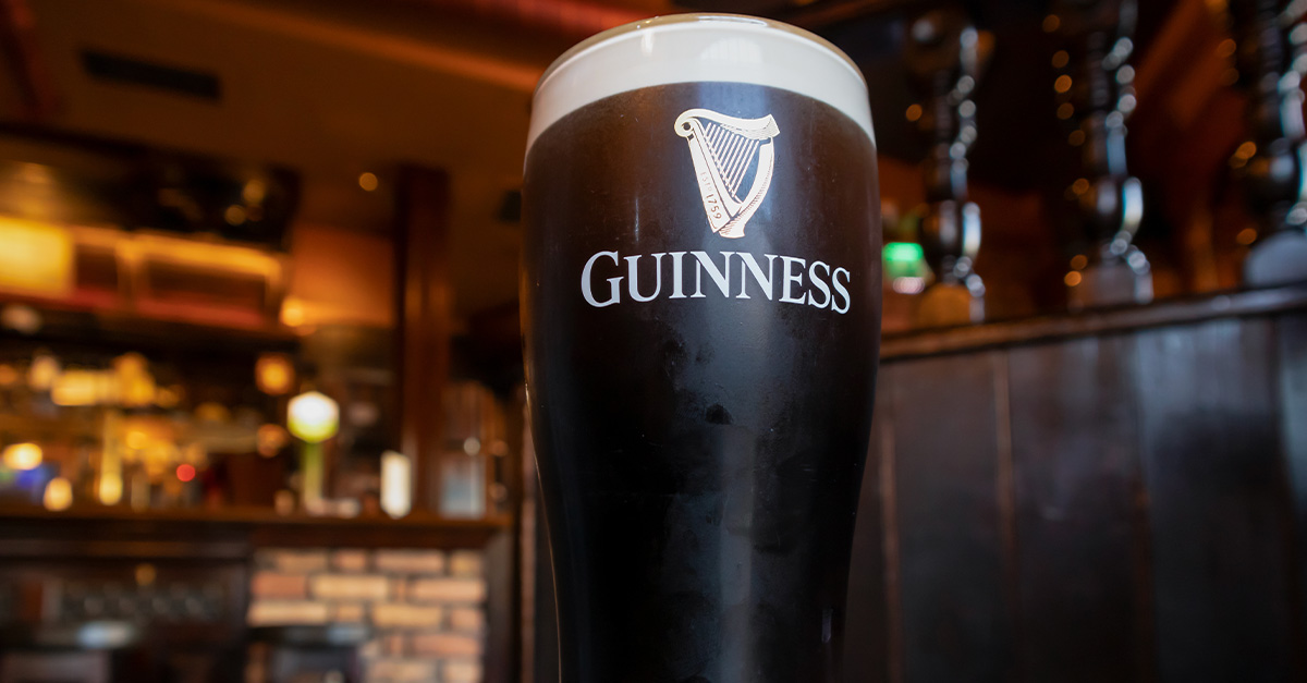 8 Ways to Tell You’ve Been Poured a Great Guinness, According to an ...