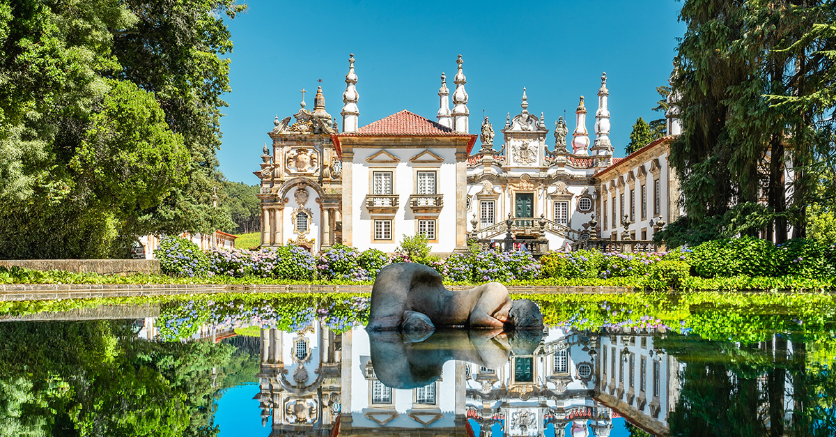 Wine 101: The History of Rosé Part III: Palace Mateus | VinePair